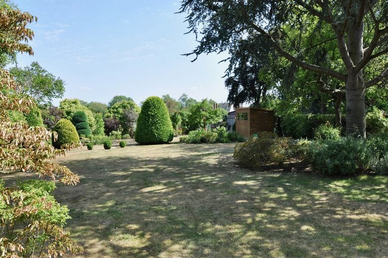 Offenham Road, Evesham, WR11 3DY • Chatterton Estate Agent