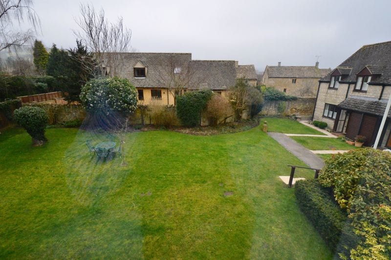 Kingsdale Court, Broadway, WR12 7BL • Chatterton Estate Agent